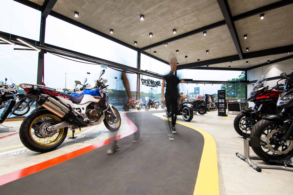 HONDA BIG WING – Rice Design